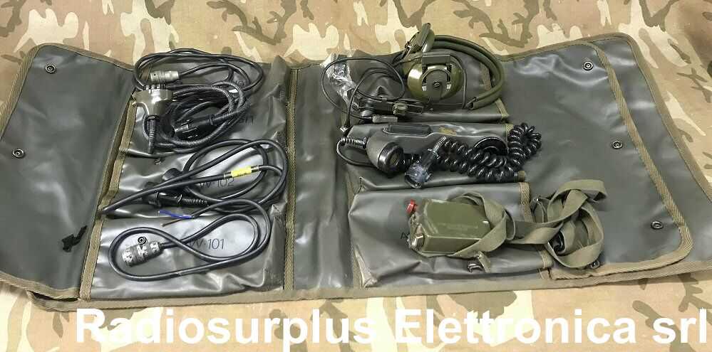 Borsa accessori radio RV3/213/V HO-86-A Borsa contenente accessori e cavi per stazione radio RV3