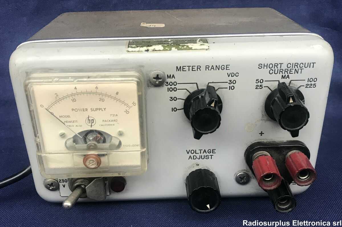 Power Supply HP 721A Alimentatore regolabile da 0-30 Volt in due scale